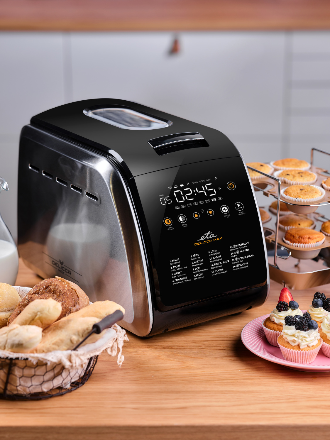 Pečení domácího pečiva nikdy nebylo jednodušší aneb co všechno dokáže domácí pekárna | ETA Blog ...